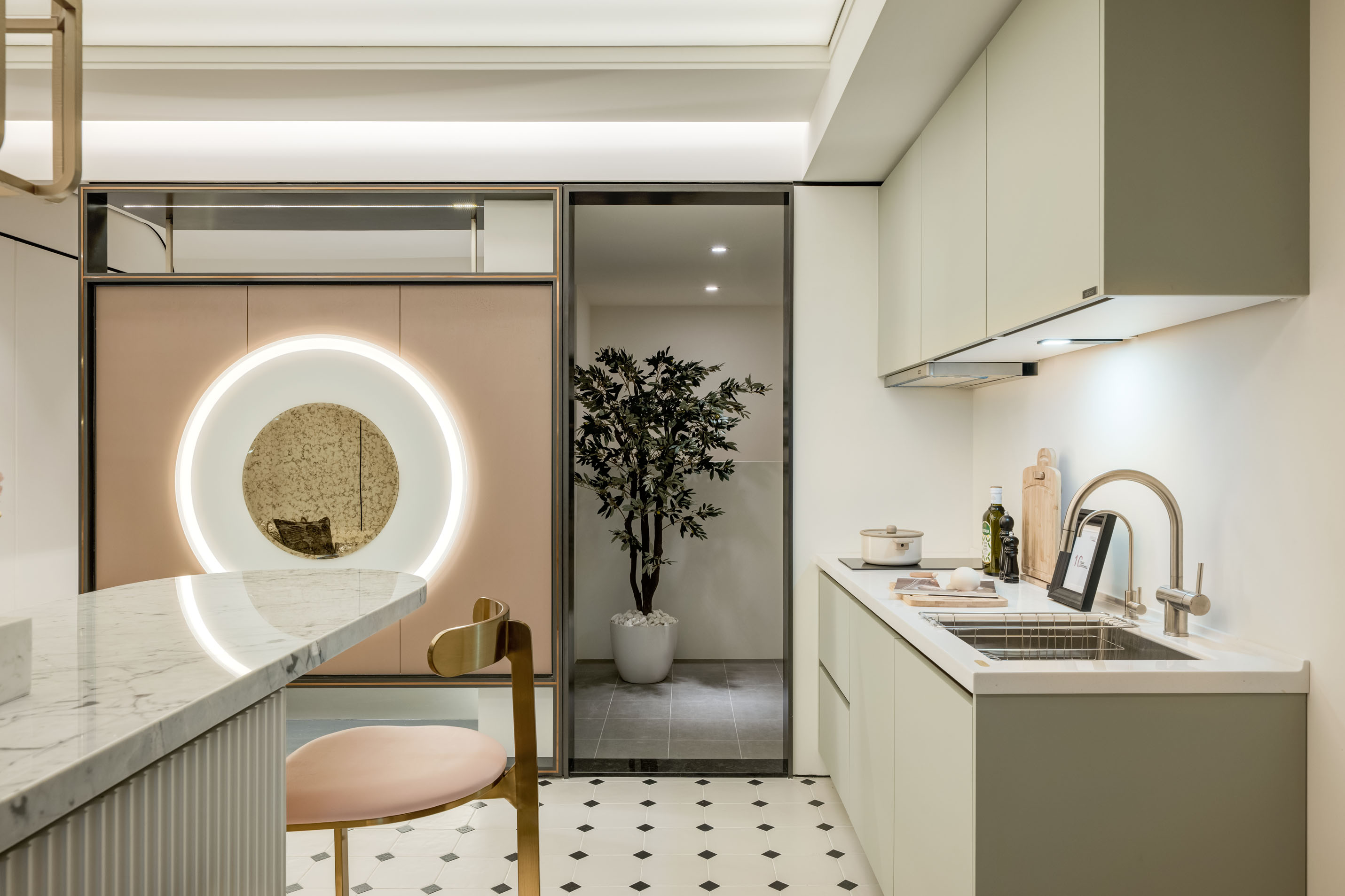 London Design Awards | Showroom / Exhibit Dubai Art Museum...